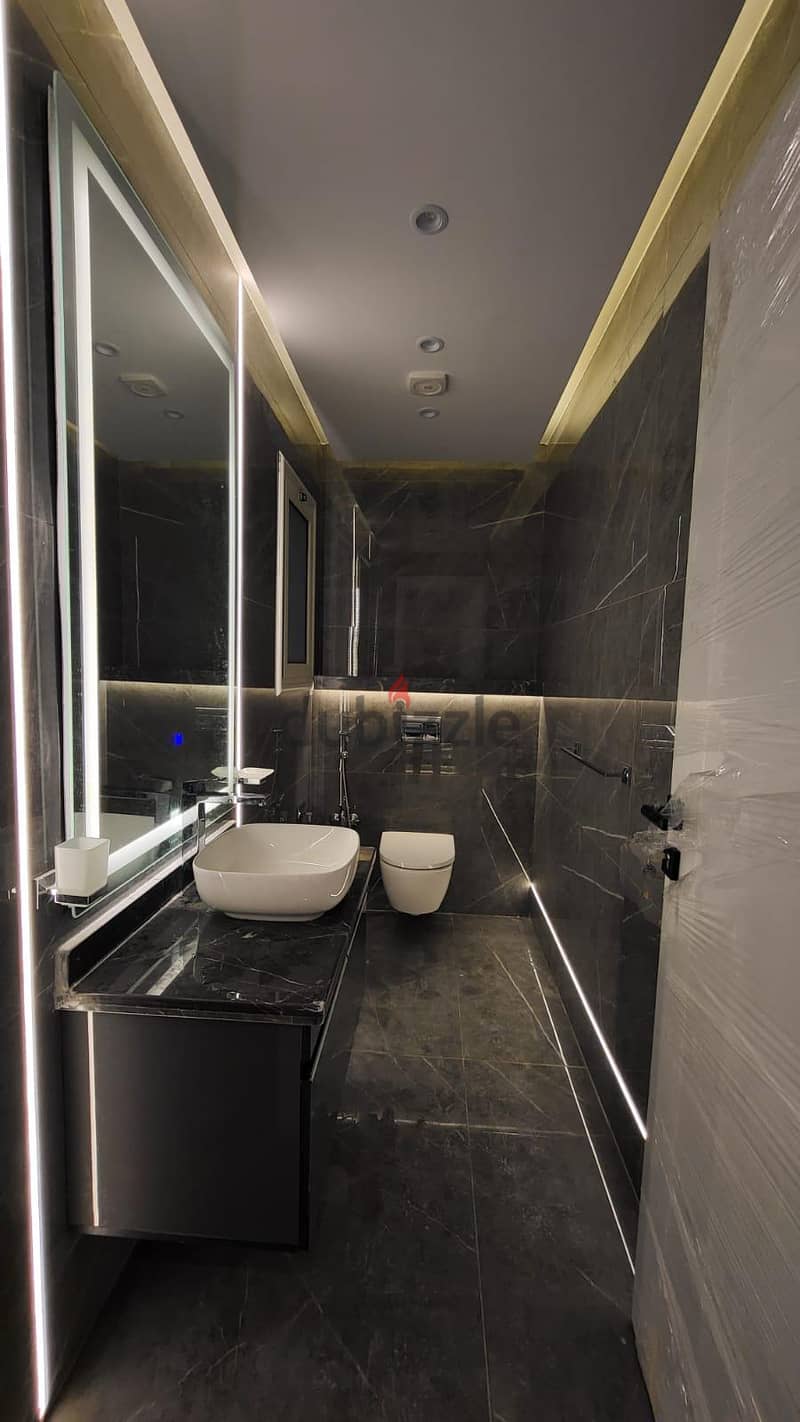 For rent, a 3-bedroom Roof villa, the first residence, in Mountain View ...