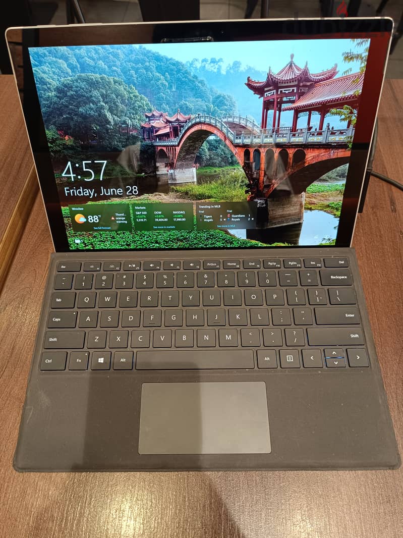 Microsoft Surface Pro 5. Model 1796 with keyboard - Laptop computers ...