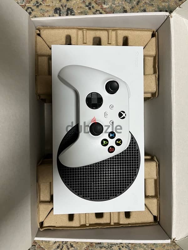 Xbox series S used like new - أجهزة ألعاب فيديو - 203466637