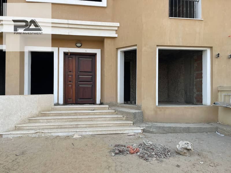 S Villa 260 m2, fenced with Madinaty, near the capital and Wasal ...