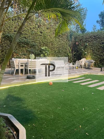 minutes away from the 26th of July Townhouse corner for sale in 6th of ...