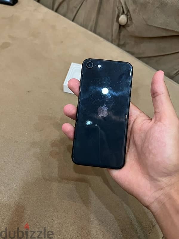 iphone se2 - موبايلات - 205099461