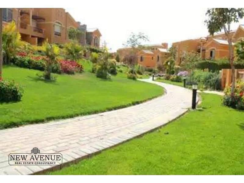 Villa for Sale in Dyar Compound | Next to AUC, BUA 705 m², 4 Bedrooms ...