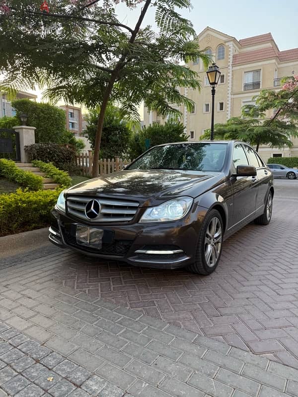 Mercedes-Benz C180 2014 - Cars for Sale - 205542920