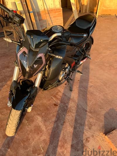 Benelli S200 موديل 2021 - موتوسيكلات و إكسسواراتها - 205747418