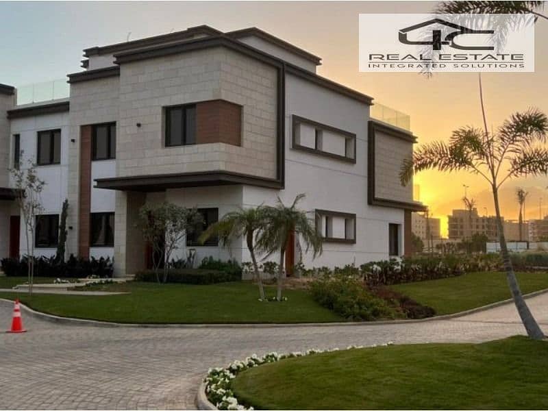 Standalone Villa Prime Location For Sale divided into Basement ground ...