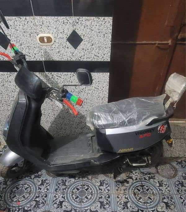 اسكوتر كهرباء فيجوري بيمشي ٦٠ كيلو في الشحنه الوحدة - موتوسيكلات و ...