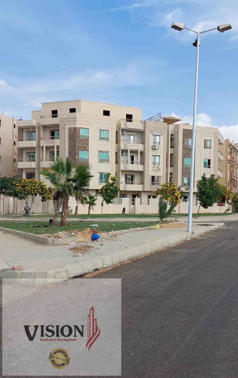 Roof apartment for sale, 231 sq m with a 38 sq m terrace in Al Shorouk ...