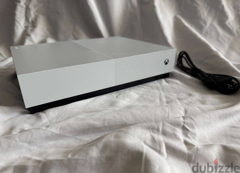 Xbox one s 1tera - أجهزة ألعاب فيديو - 206604042