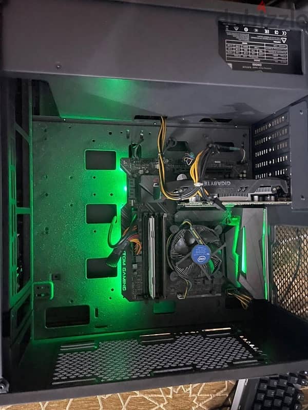 mid tier gaming pc - Desktop computers - 206657296