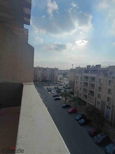 A snapshot in my city, an apartment of 96 square meters, close to ...