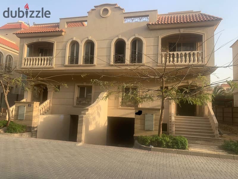 Ready to move Twin house 311 m with 4bedrroms for sale with Prime ...