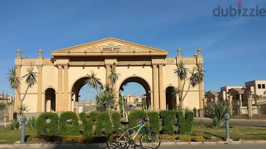 Stand-alone villa 400m for Sale in Royal City Compound-El-Sheikh Zayed ...