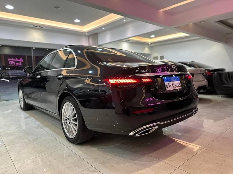 Mercedes Benz E300 2022 Exclusive - Cars for Sale - 199151923