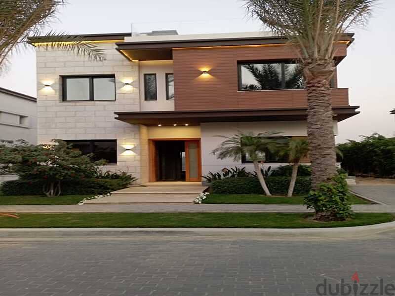 Unique Townhouse 225 M With Prime View In Azzar 2 - Villas For Sale ...
