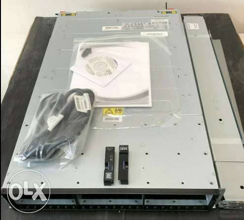 IBM Storwize V7000 Gen2 - Desktop computers - 182463728