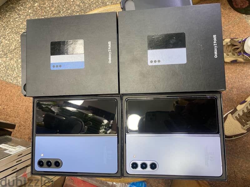 Galaxy Z Fold 5 dual sim 512G Blue جديد - موبايلات - 200492231