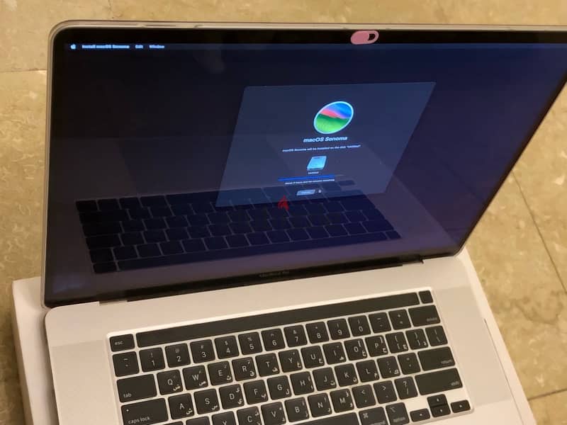 MacBook Pro - 16 inch - (2019) - Laptop computers - 200876602